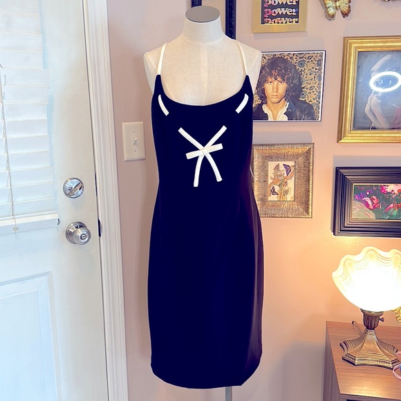 Maggy London | Dresses | Nwt Maggy London Little Black Dress | Poshmark